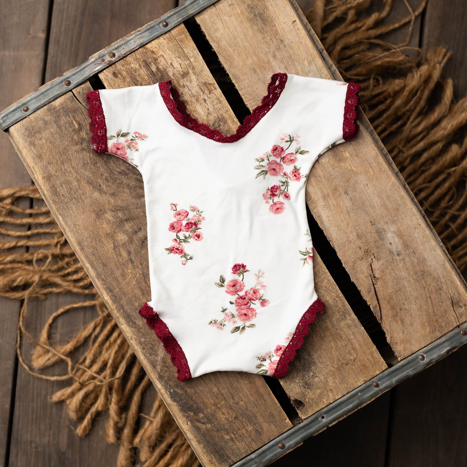 Newborn Outfits – Sweet Baby Photo Props